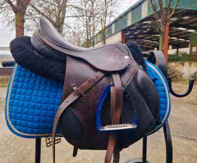 Zaldi Monturas de caballode segunda mano y baratas . Compra venta al ...