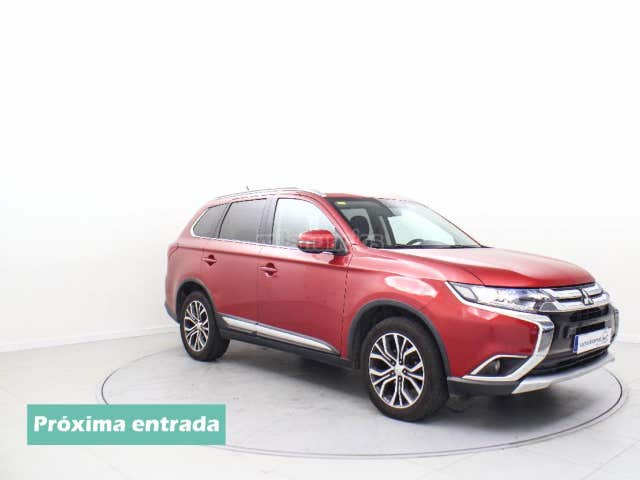 Milanuncios - MITSUBISHI Outlander 220 DID Motion 2WD