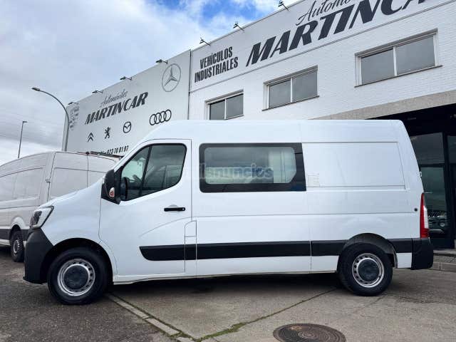 Milanuncios - RENAULT Master Combi 6 L2H2 3300 dCi 99