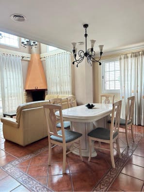 Chalets en venta y alquiler. Comprar, vender y alquiler de chalets ...