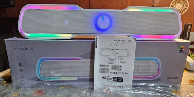 Milanuncios - BARRA DE SONIDO MARS 10W LEDS RGB