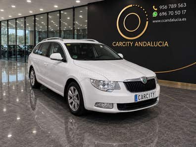 Milanuncios - SKODA Superb Combi 2.0 TDI CR 140cv Ambi