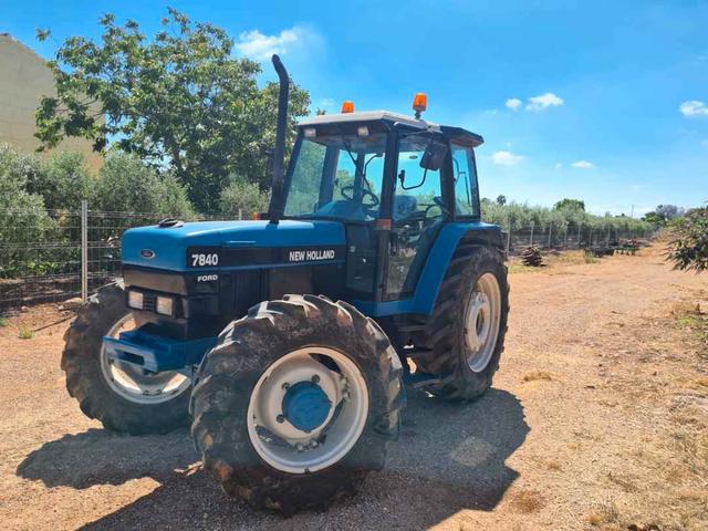 Milanuncios - BUSCAMOS TRACTORES FORD 7740 7840 MASSEY