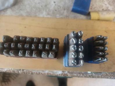 Milanuncios - Números y letras de golpe.