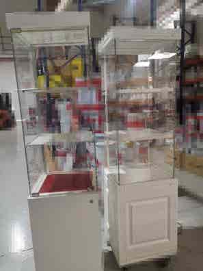 Vitrina blanca Muebles de segunda mano baratos | Milanuncios