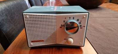 Milanuncios - MiniRadio MONARCH válvulas Made in Japan