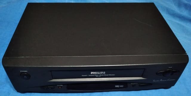 Milanuncios - Video vhs philips modelo vr171 /16