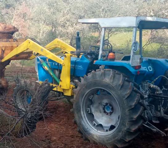 Milanuncios - tractor doble tracción con pala - ebro