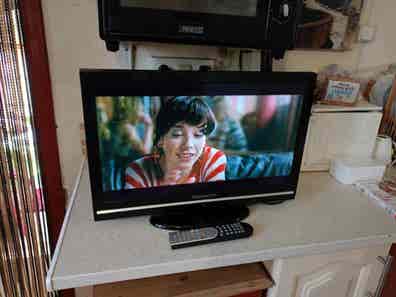 Milanuncios - Techwood TV y DVD 22 pulgadas