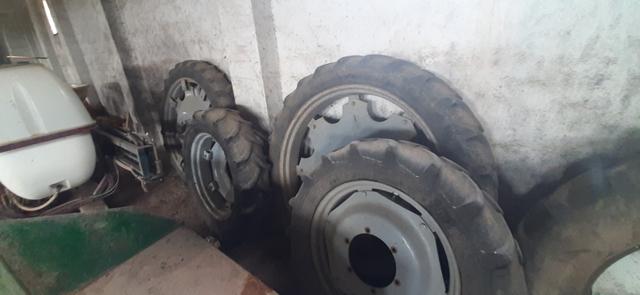 Milanuncios - Ruedas estrechas New Holland Fiat L75