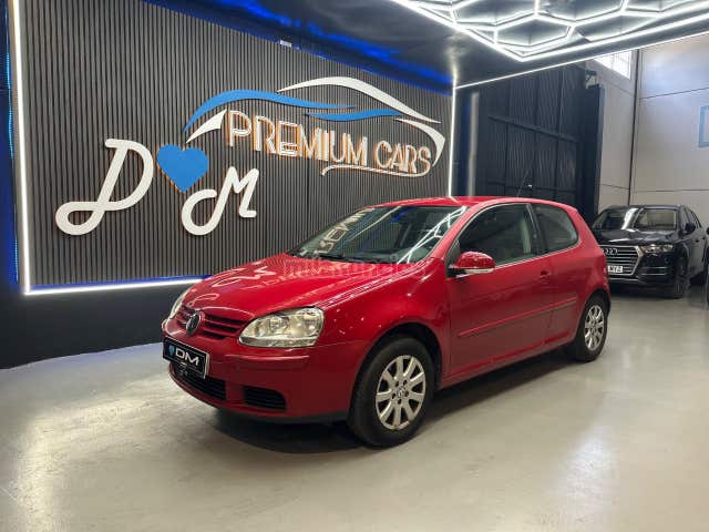 Milanuncios - VOLKSWAGEN - Golf 1.6 FSI Highline