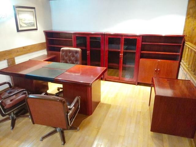 Milanuncios - Despacho madera clásico