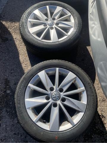 Milanuncios - Llanta VW Originales 15 Pulgadas