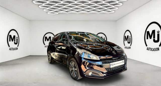 Milanuncios - PEUGEOT 208 5P STYLE 1.2L PureTech 60KW