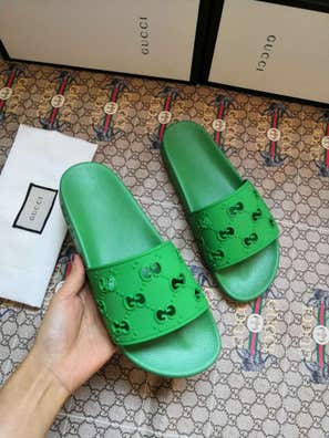 Milanuncios - CHANCLAS GUCCI colores. Envio incluido