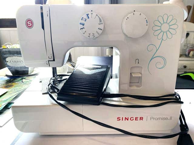 Milanuncios - Máquina de coser Singer Promise II