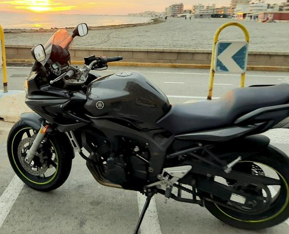 Milanuncios - Yamaha - FZ 600 Fazer