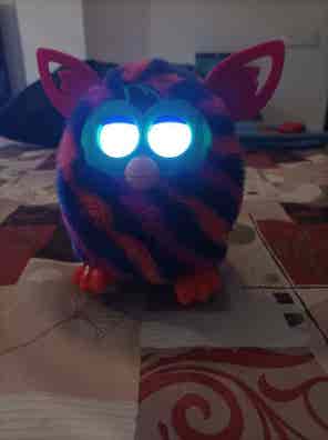 Furby con pilas Juegos, videojuegos y juguetes de segunda mano baratos ...