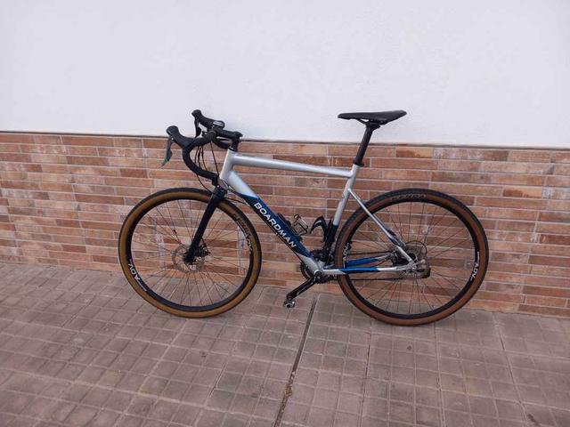 Milanuncios - BICICLETA GRAVEL BOARDMAN ADV 8