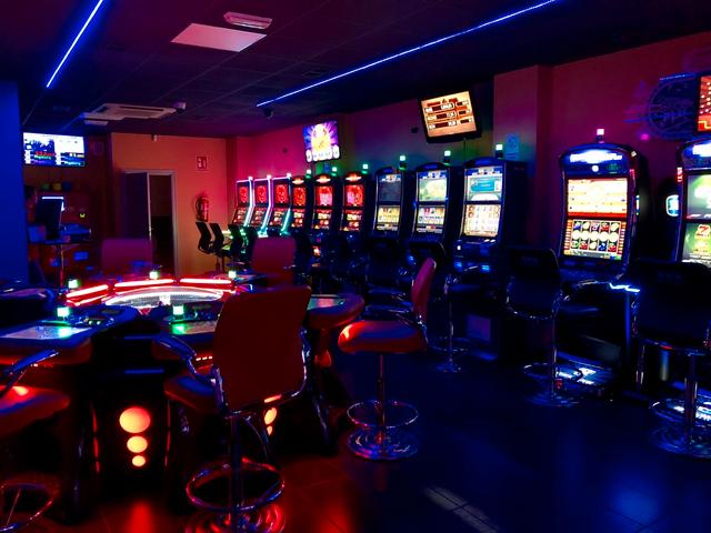 Milanuncios - Salón de Juegos Locomatic Alcazar