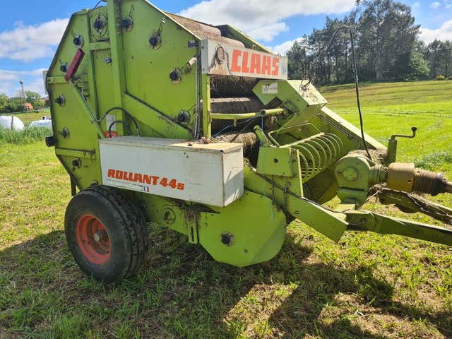 Milanuncios - Se vende Rotoempacadora Claas Rollant 44