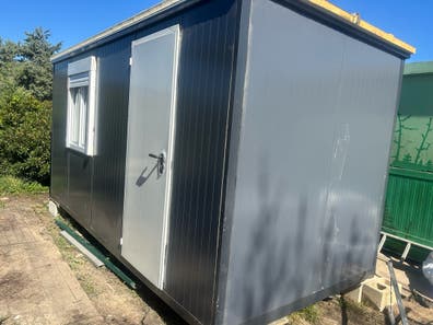 Caseta de obra panel de sandwich de segunda mano | Milanuncios
