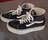 Milanuncios - ZAPATILLAS VANS ALTAS TALLA 40,5