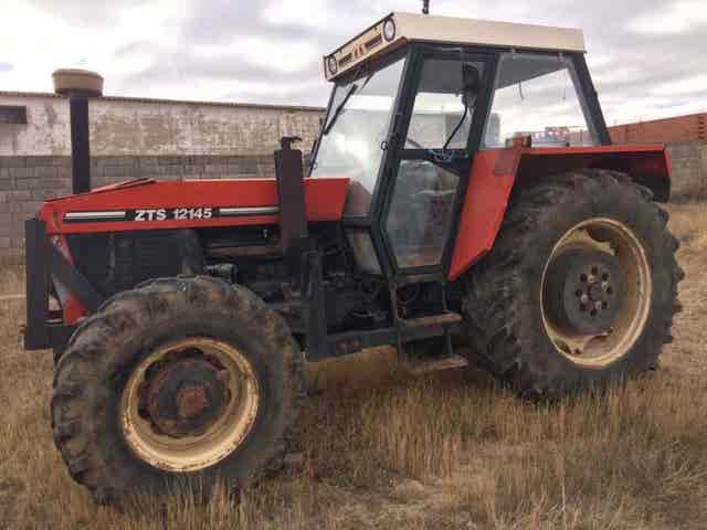 Milanuncios - COMPRO TRACTORES ZETOR URSUS MASSEY FORD