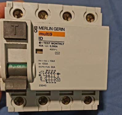 Diferencial merlin gerin 40a | Milanuncios