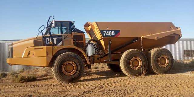 Milanuncios - DUMPER ARTICULADO CATERPILLAR 740B
