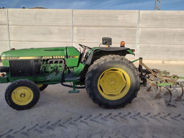 Milanuncios - John Deere - 2450