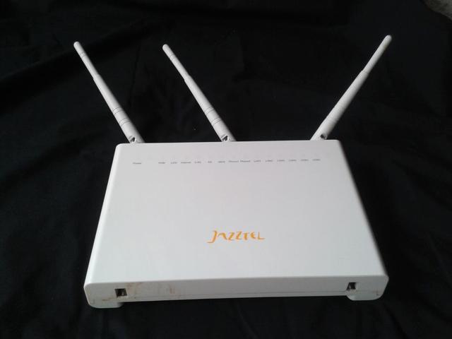 Milanuncios - ROUTER Wifi ZTE ZXHN F680