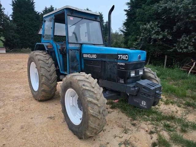 Milanuncios - BUSCO TRACTORES FORD 7740 7840 MASSEY