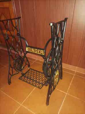 Pie mesa singer | Milanuncios