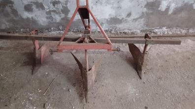 Milanuncios - Asurcador de 3 surcos reforzado.